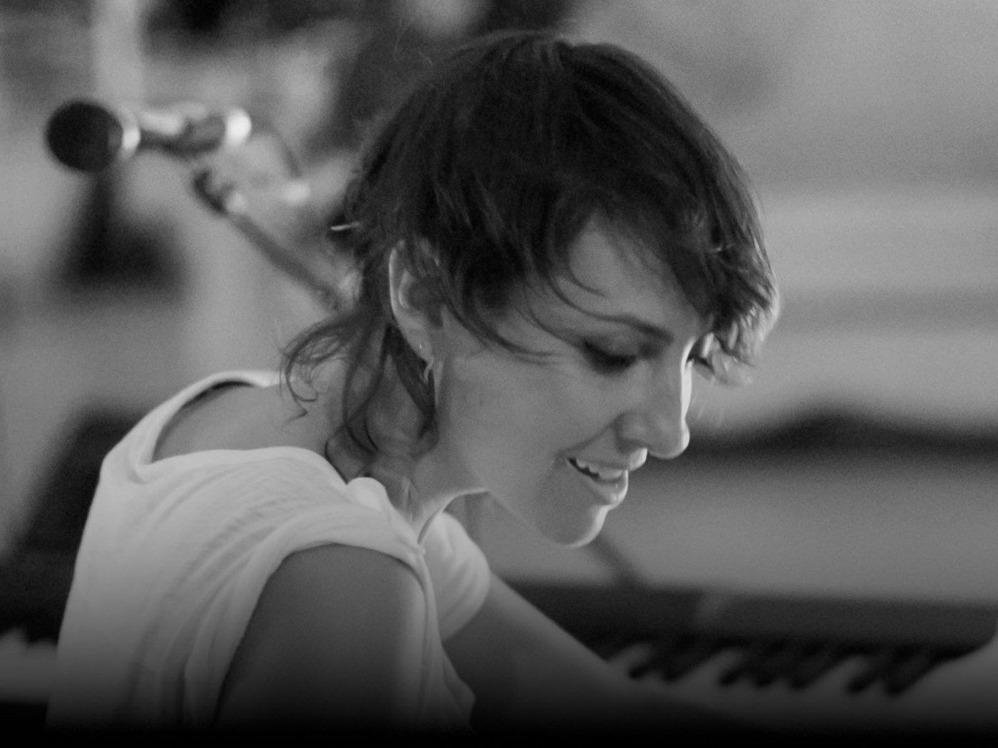 Julie B. Nichols | Boom Chicago Alumni